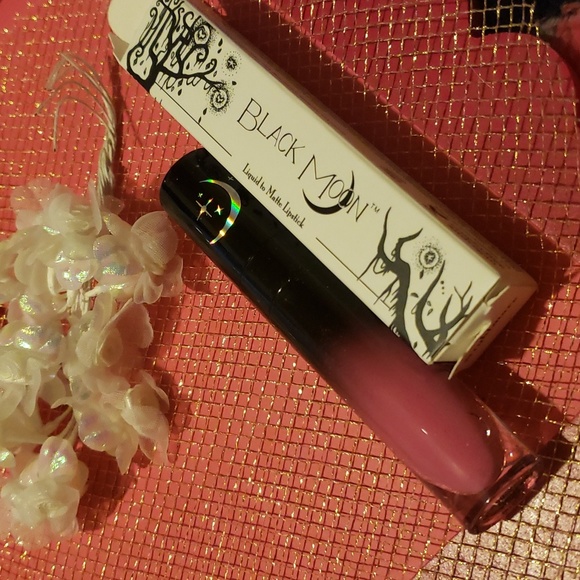 Dolls Kill | Makeup | Nightmare Black Moon Liquid Matte Lipstick Nwt ...